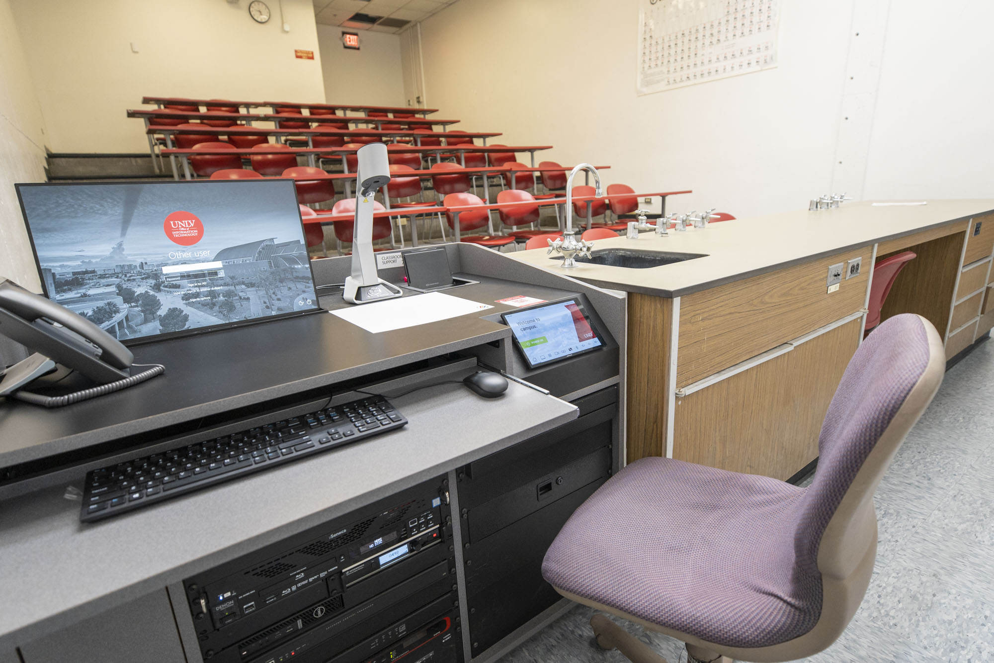 CHE 102 | Classrooms | UNLV Information Technology